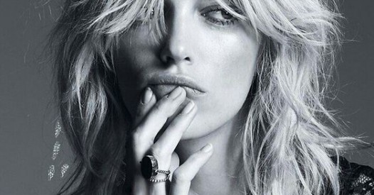 CHEVEUX FOURCHUS : 6 ASTUCES pour RÉPARER vos POINTES ABÎMÉES